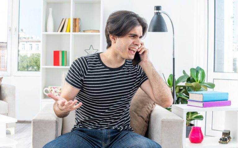 How Does International Roaming Work? The Telcos' Guide